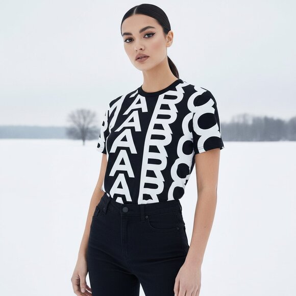 Marc Jacobs | Tops | Nwt 45 Marc Jacob Logo Cropped Tshirt Bone Black ...